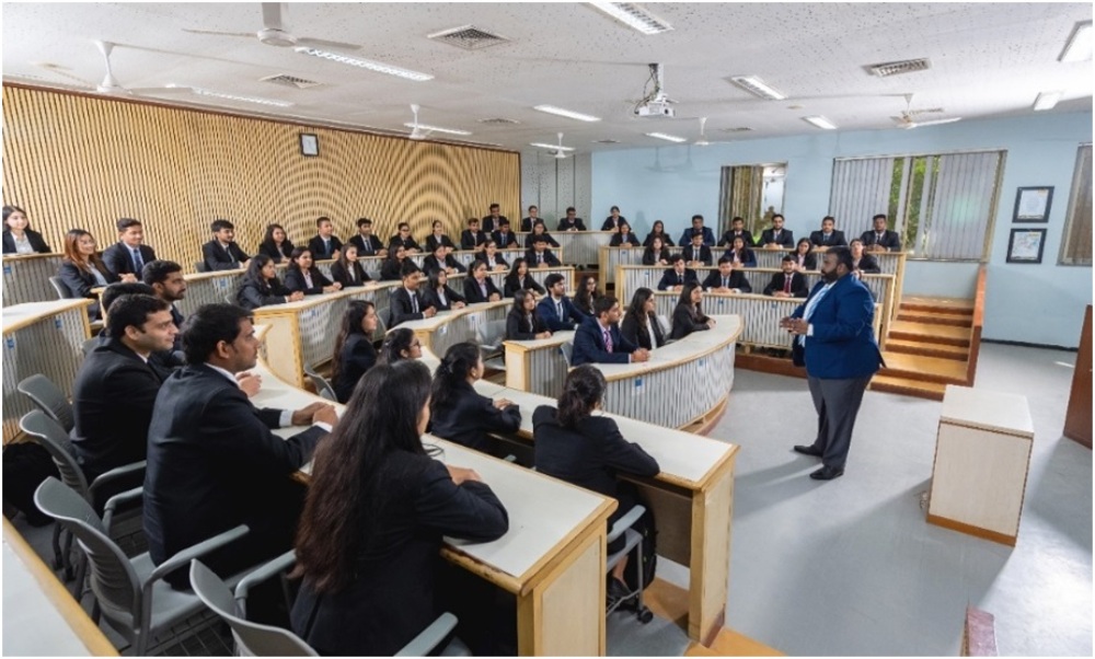 MBA in Human Resource Management India - MBA in HR: IMNU